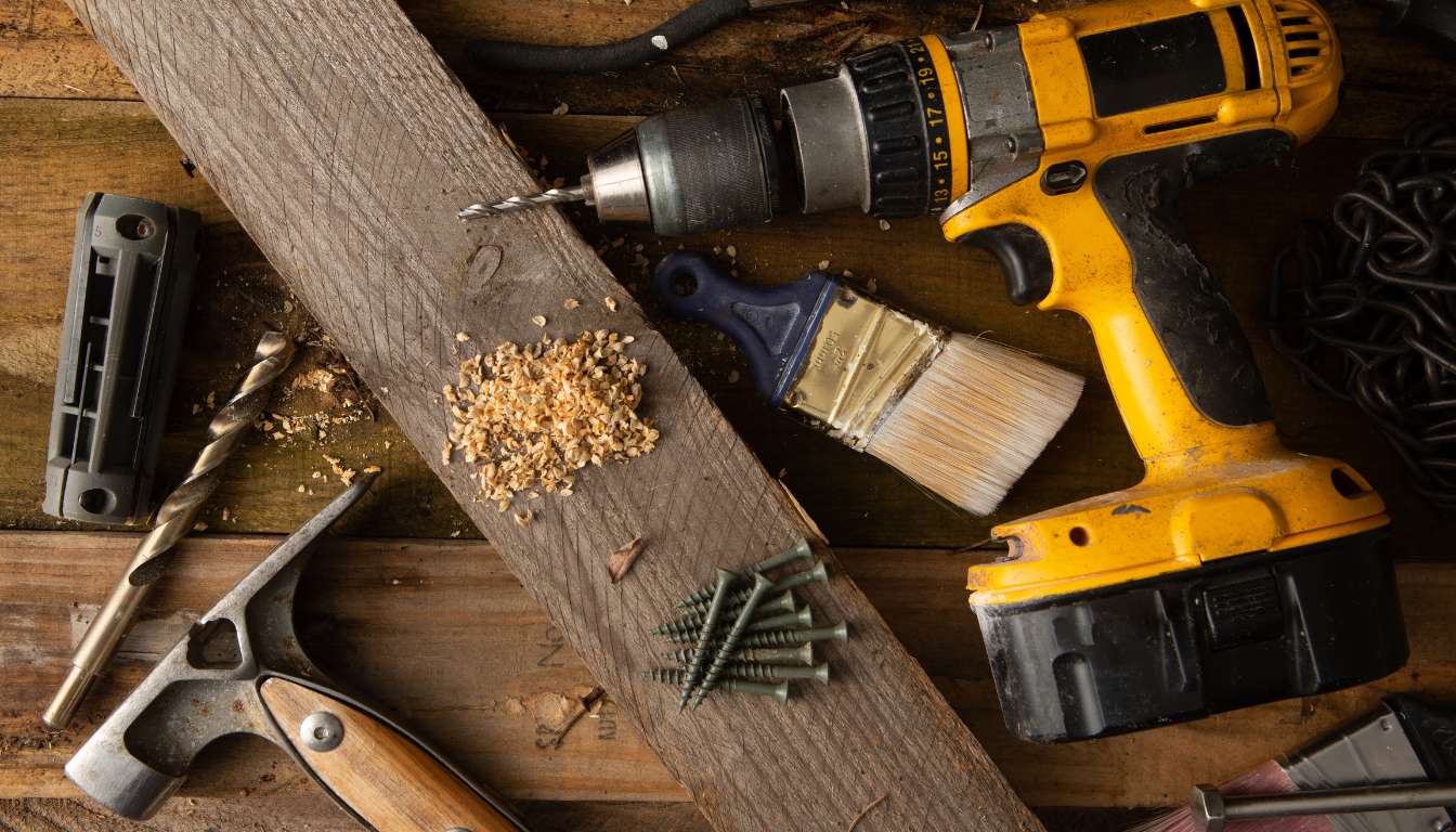 Hand and Power Tools Safety | HSENation