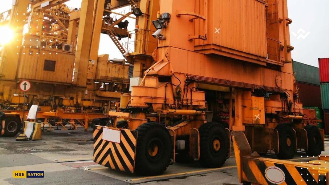 25 Types of Cranes Used Worldwide | HSENation